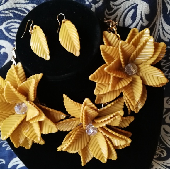 Jewelry | Sophia Kate Necklace And Earrings Matching Set | Poshmark